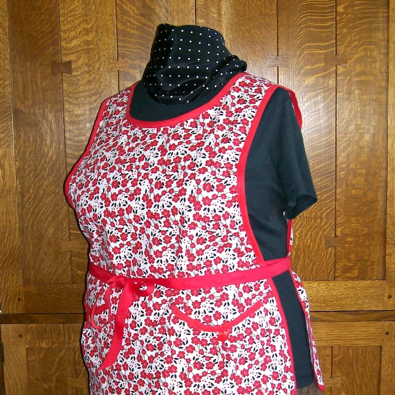 Plus Size Apron - Etsy