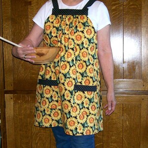 Sunflower No Tie Smock Kitchen Smock With Sunflowers Size S-M-L - Etsy
