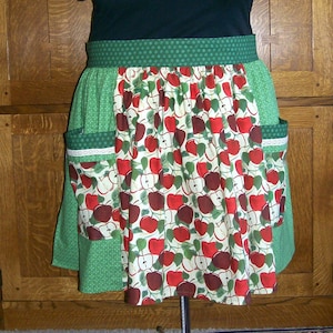 Apple Waist Apron - Plus Size Apron With Pockets - Apple Print Retro ...