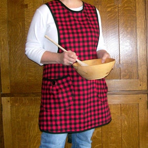 Buffalo Check Crossback Apron - Criss Cross Red and Black Apron ...