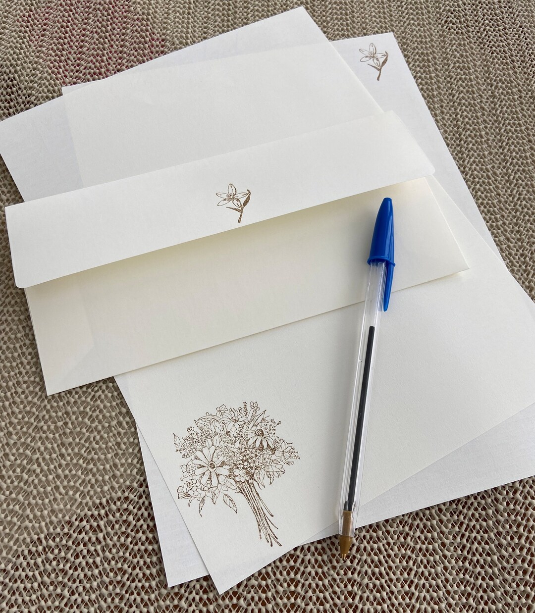 Hand Made Stationery Set, Writing Paper With a Large Bunch of Flowers ...