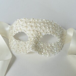 Starry Skies Ivory Pearls Masquerade Mask - Etsy