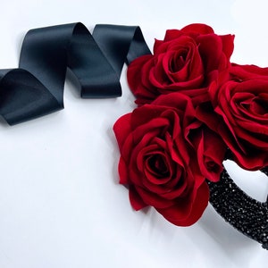 A Romance of Roses Ruby Red Velvet Roses & Jet Black Crystals ...
