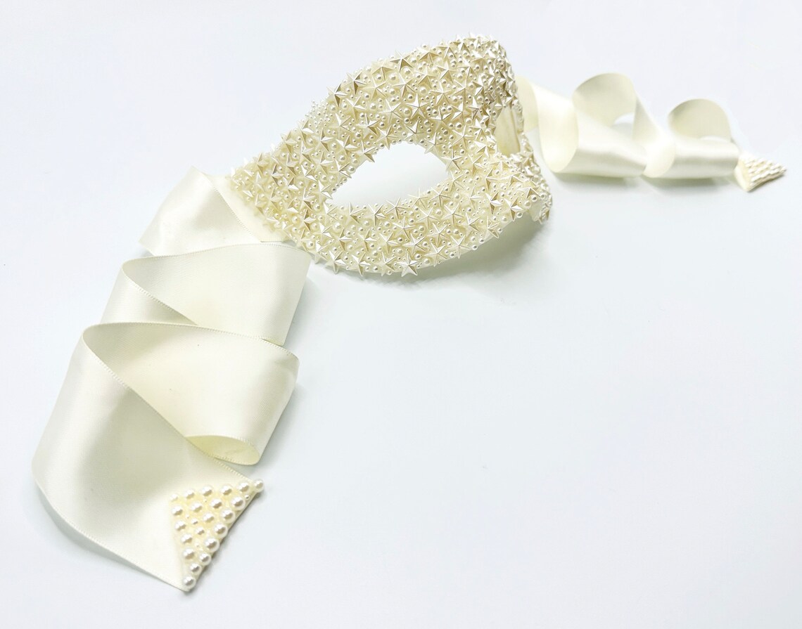 Starry Skies Ivory Pearls Masquerade Mask - Etsy