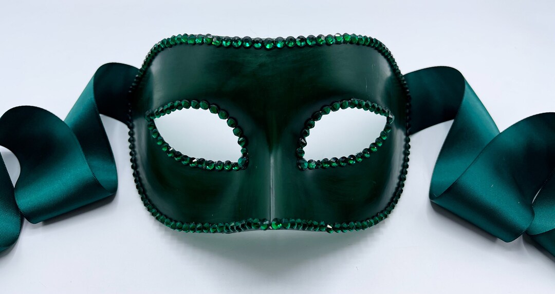 Jade Serenade Bordered Emerald Green Glass Crystal Border Masquerade ...