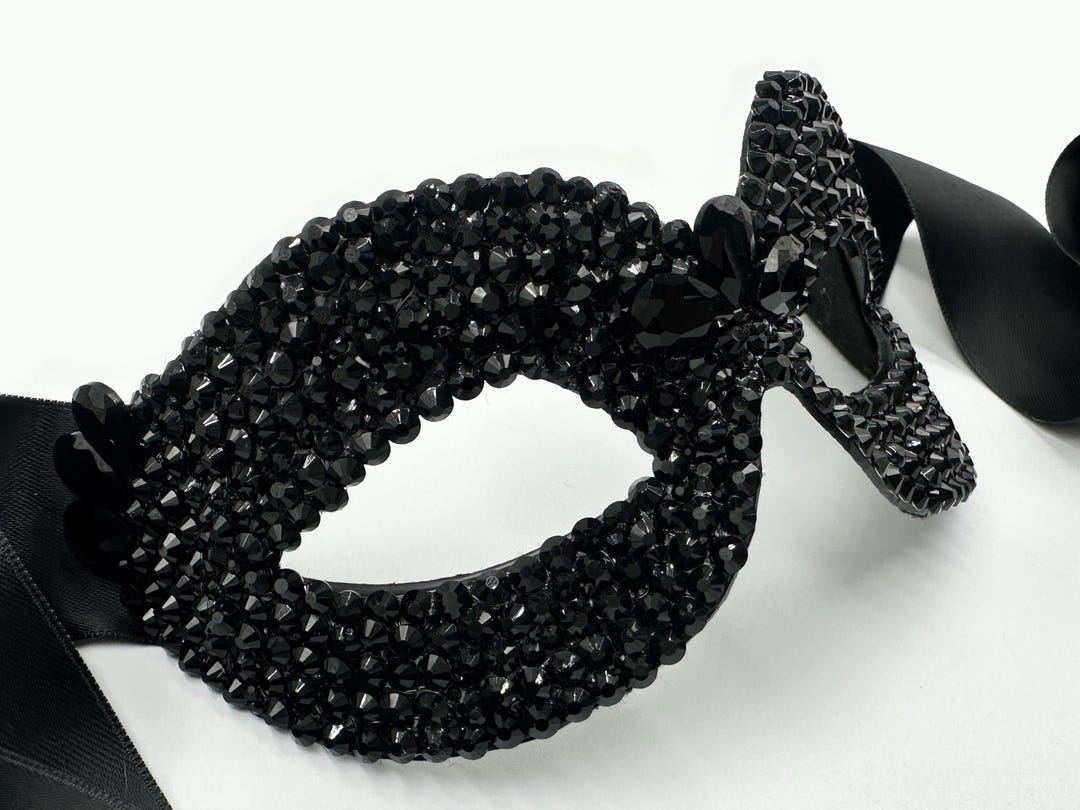 Occhi LBM (little Black Mask) Onyx Tear Drop Glass Crystal Masquerade ...