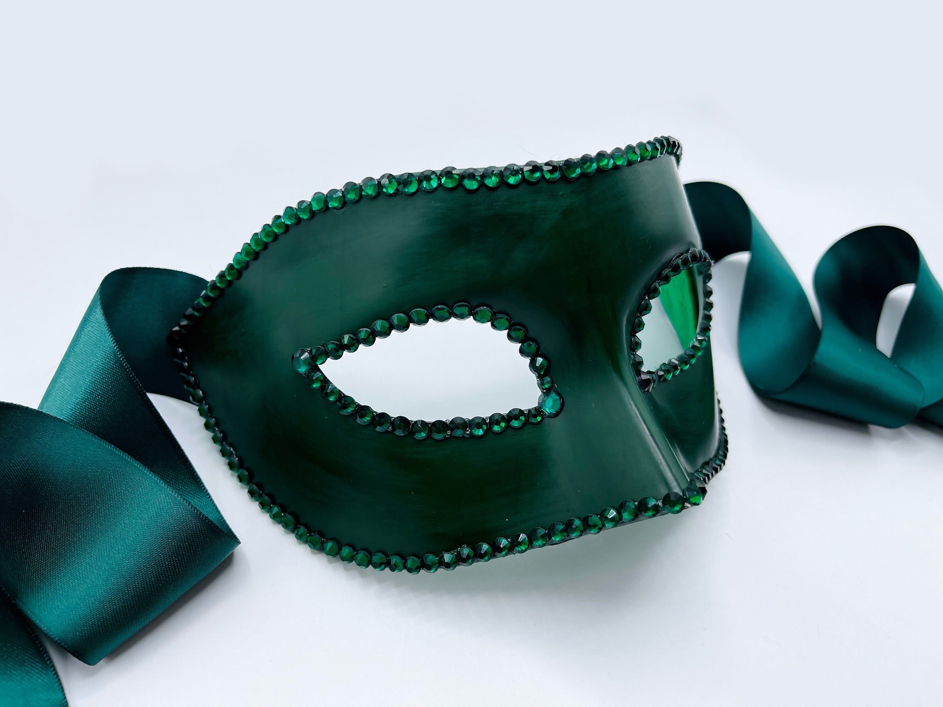 Jade Serenade Bordered Emerald Green Glass Crystal Border Masquerade ...