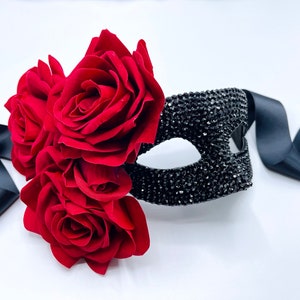 A Romance of Roses Ruby Red Velvet Roses & Jet Black Crystals ...