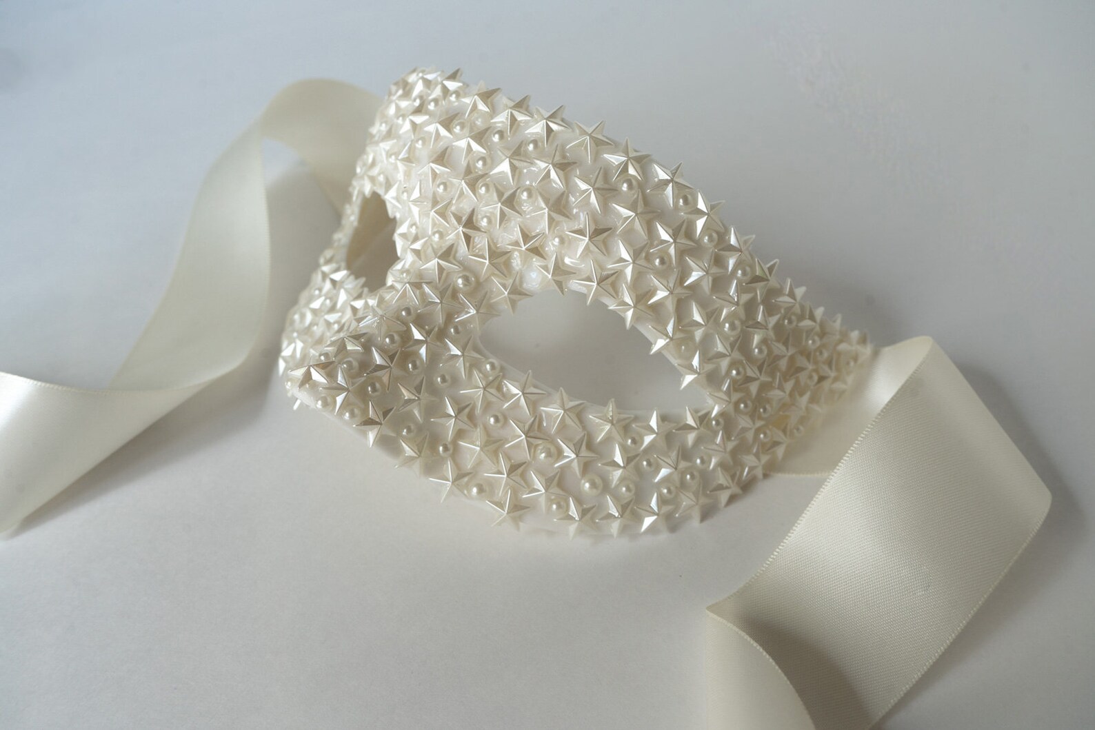 Starry Skies Ivory Pearls Masquerade Mask - Etsy