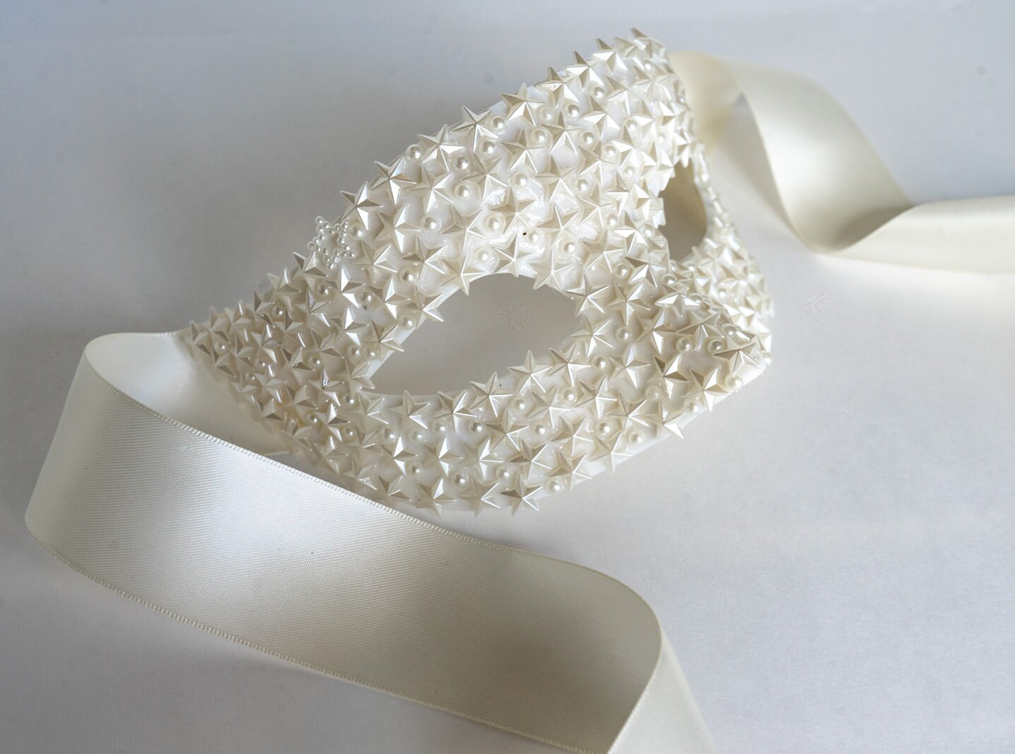 Starry Skies Ivory Pearls Masquerade Mask - Etsy