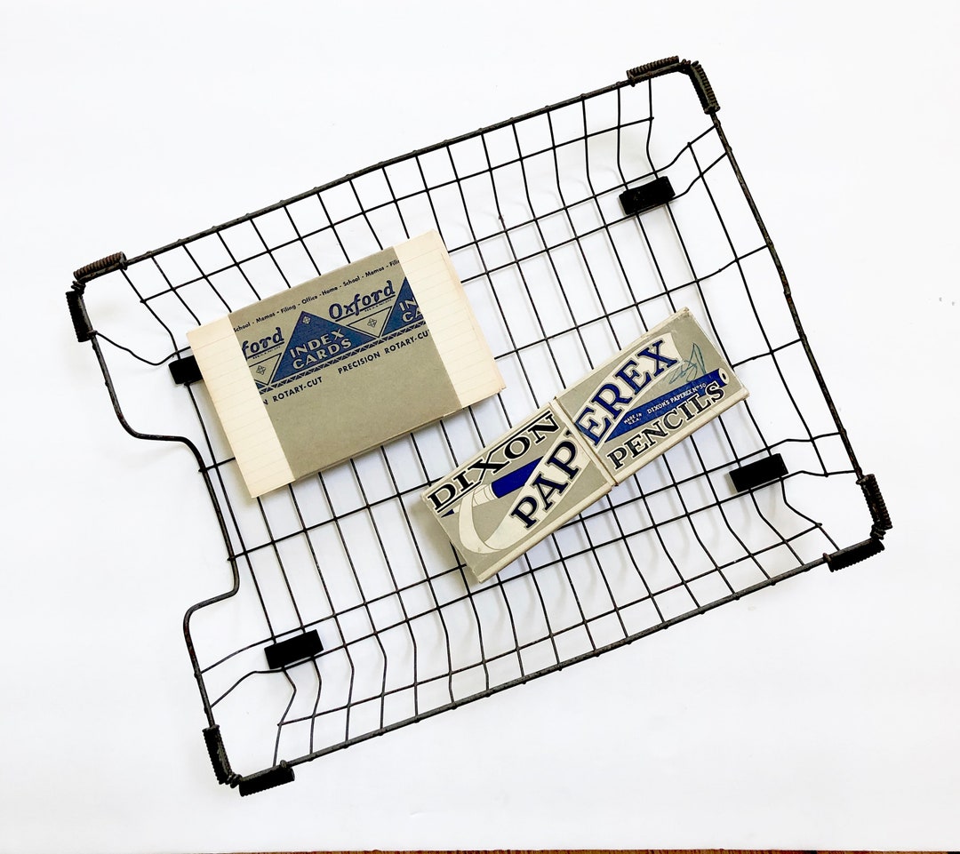 VINTAGE WIRE BASKET Metal Desk Paper Holder Mail Organizer Paper Bin in ...