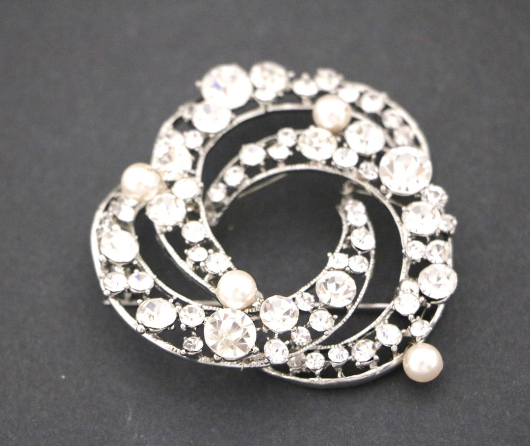 Silver Wedding Brooch: Pearl & Rhinestone Bridal Pin - Etsy