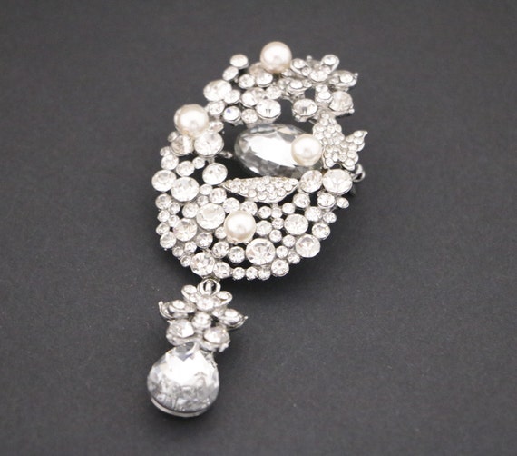 Discount wedding brooches store