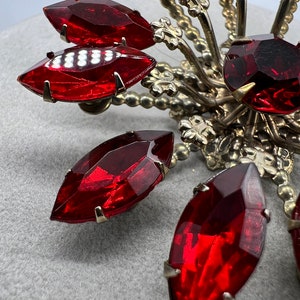 Vintage Red Ruby Pronged Rhinestone Floral Brooch - Etsy