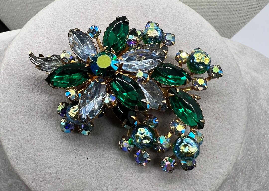 Vintage Emerald Green AB Aurora Borealis Rhinestone Brooch - Etsy