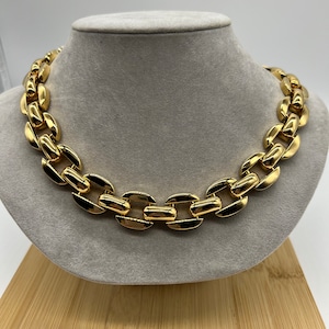 Avon Chunky Goldtone Status Link Necklace New Old Stock (NOS) Boxed ...