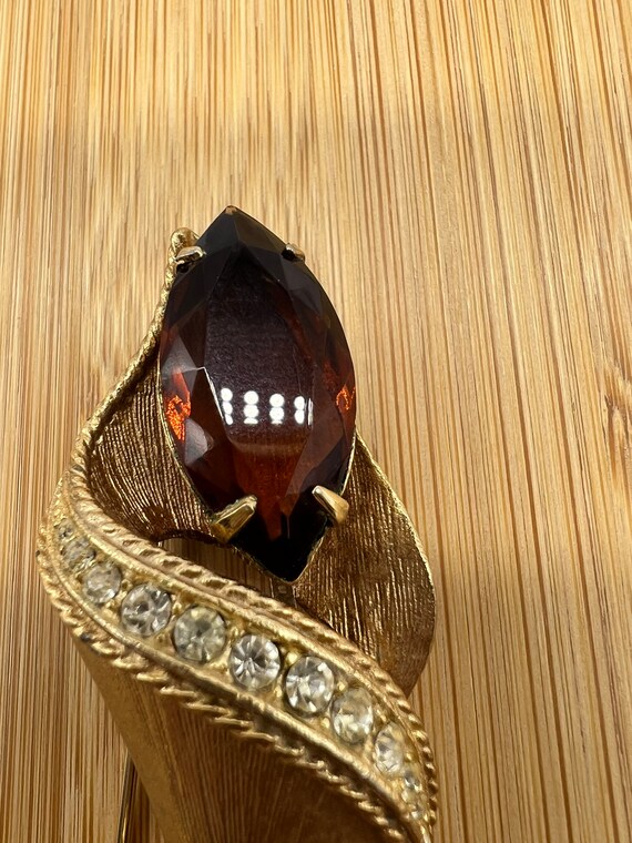 Sarah Coventry Calla Lily Brooch - Gem