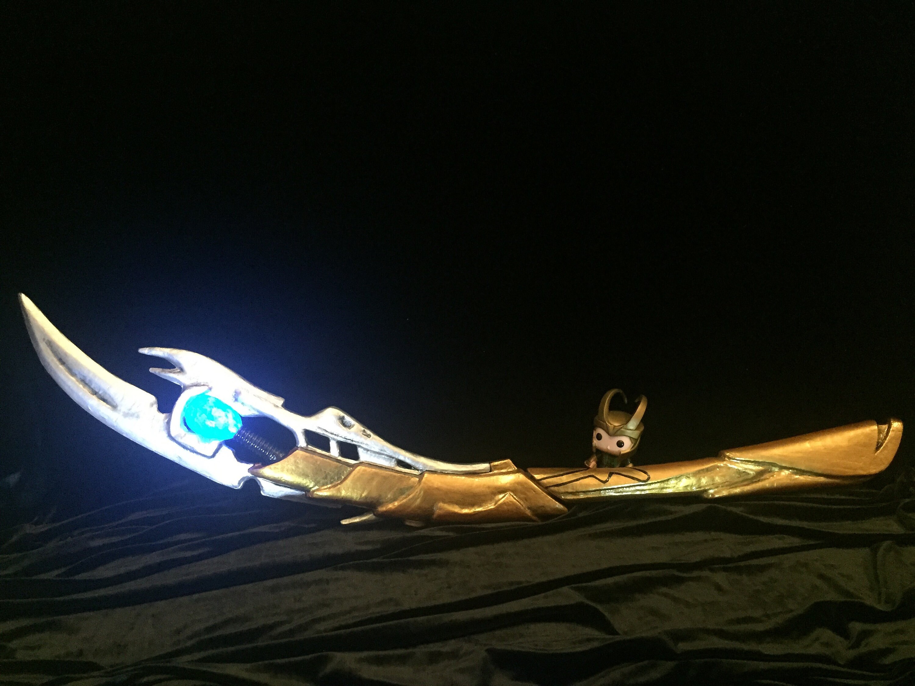 Cetro Loki Cetro Light Up 3 Pies Versión Deluxe Hecho a | Etsy México