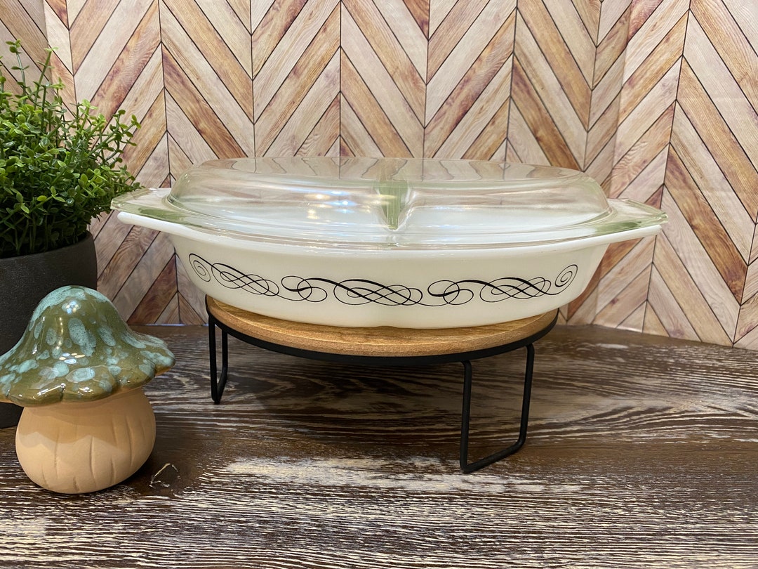 Vintage Pyrex Black Scroll Oval Divided Casserole Dish W/ Divided Lid ...