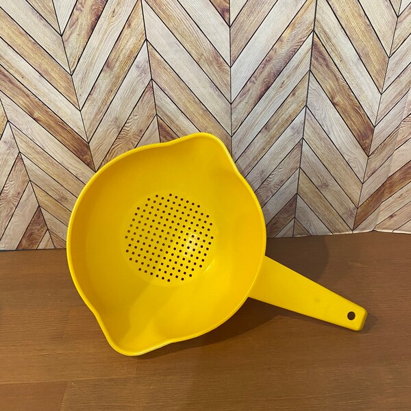 Yellow Tupperware - Etsy