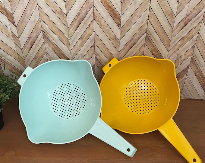 1970s Large Tupperware Colander - 2 Qt Bright Yellow Footed Strainer ...