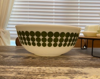 Pyrex Green Dot Bowl - Etsy