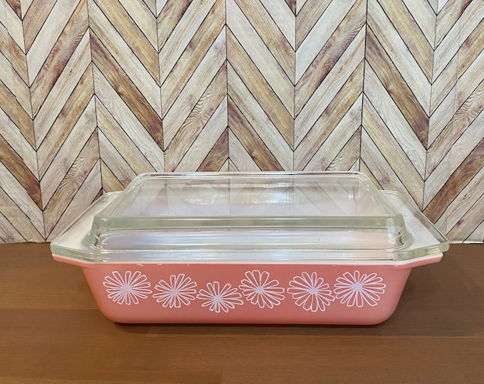Vintage Pyrex Pink Daisy #575-B 2 Quart Space Saver Casserole Dish With ...