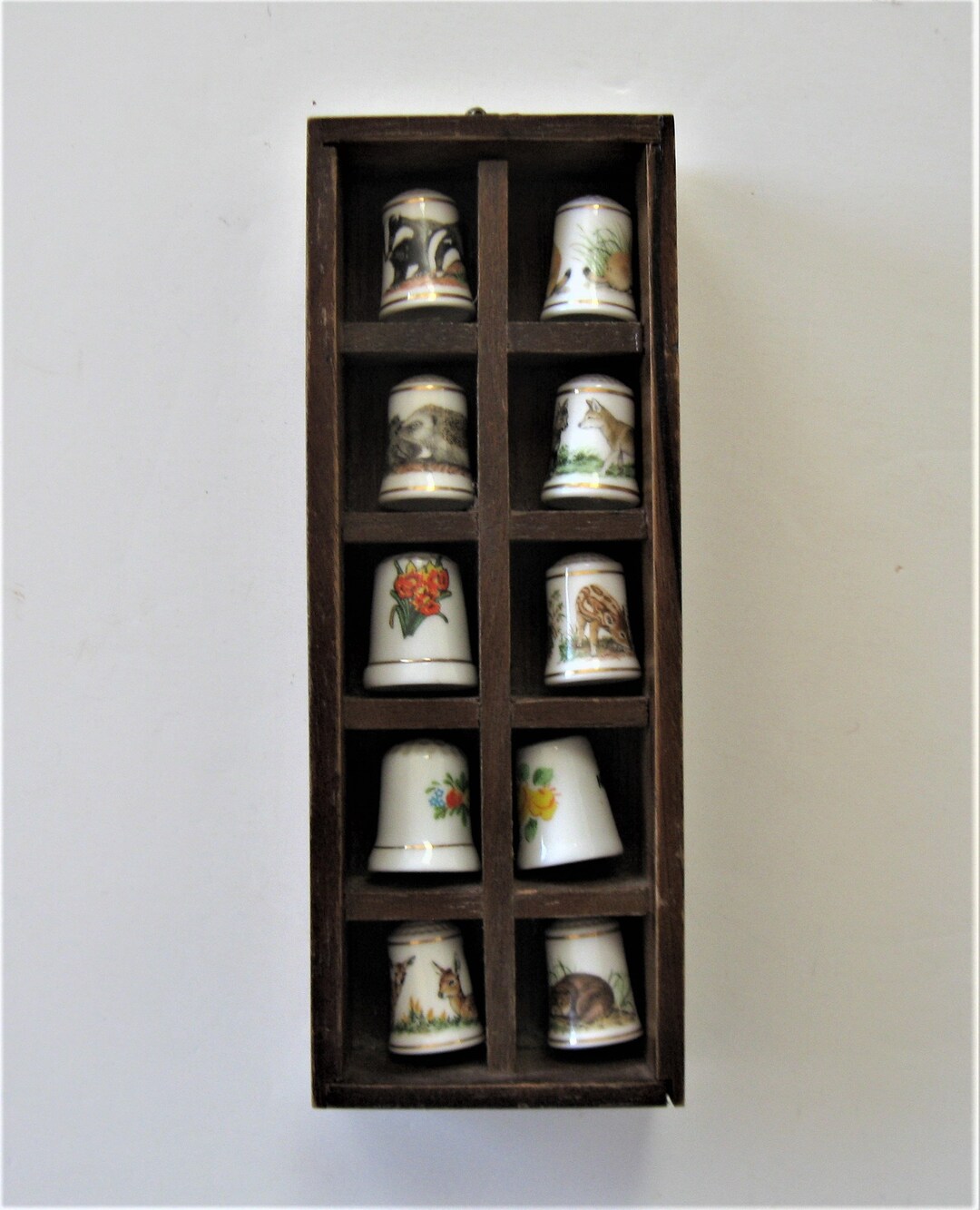 Vintage 10 Thimble Collection With Wooden Display Case, 7 3/4 Tall ...