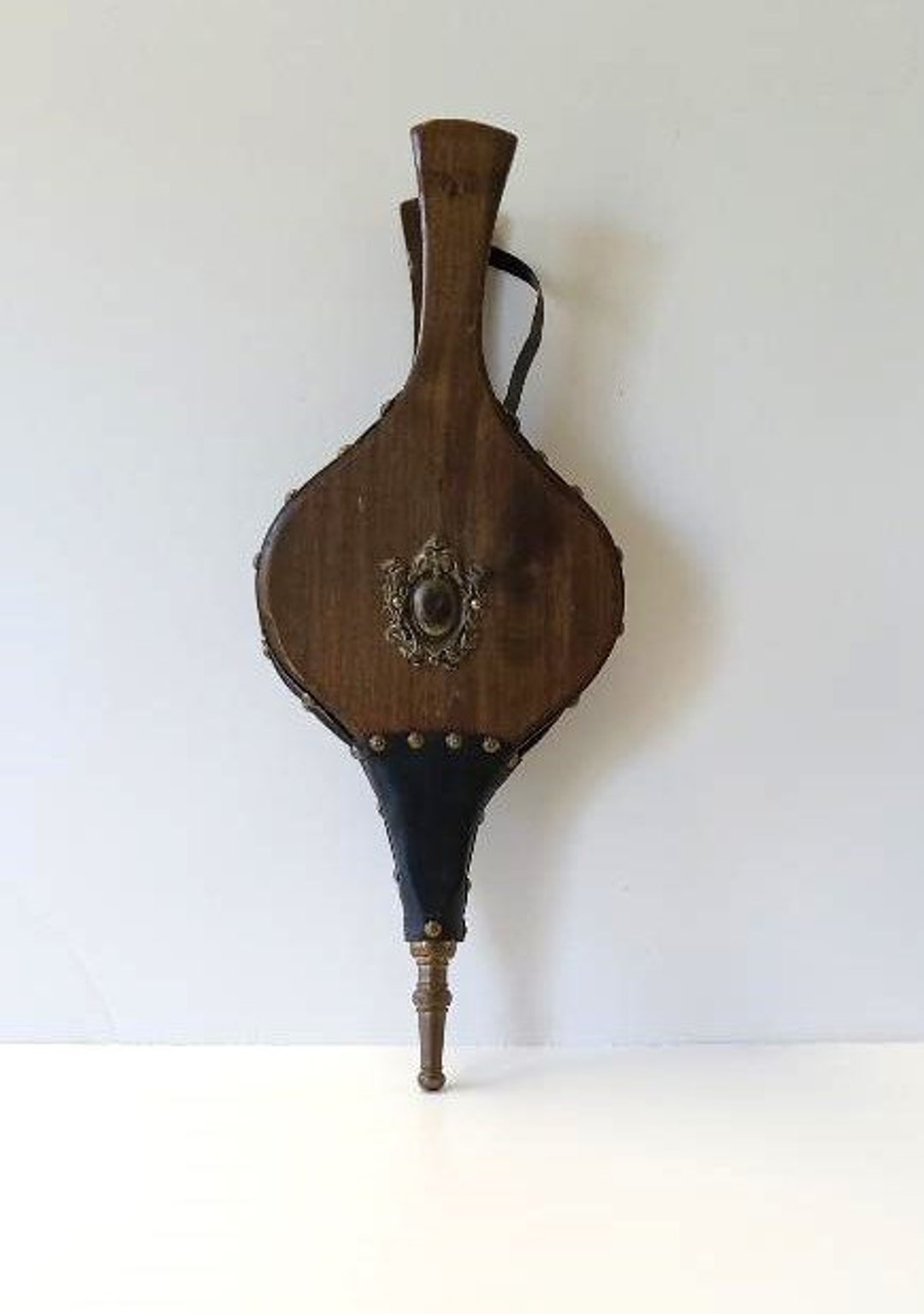 Vintage Working Fireplace Bellows, Coat of Arms Crest Embellishment, 18 ...