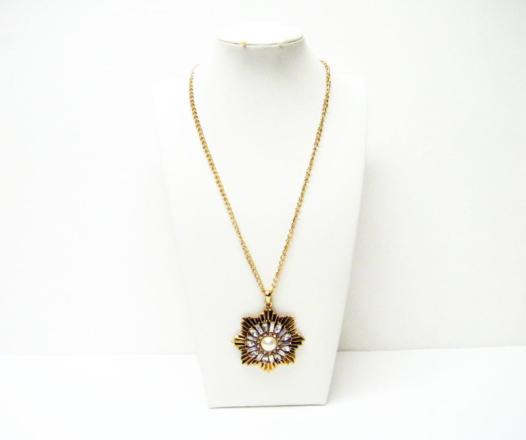 Gold Plated 8 Point Grooved Bezel W/rhinestone Cluster/pearl Pendant ...