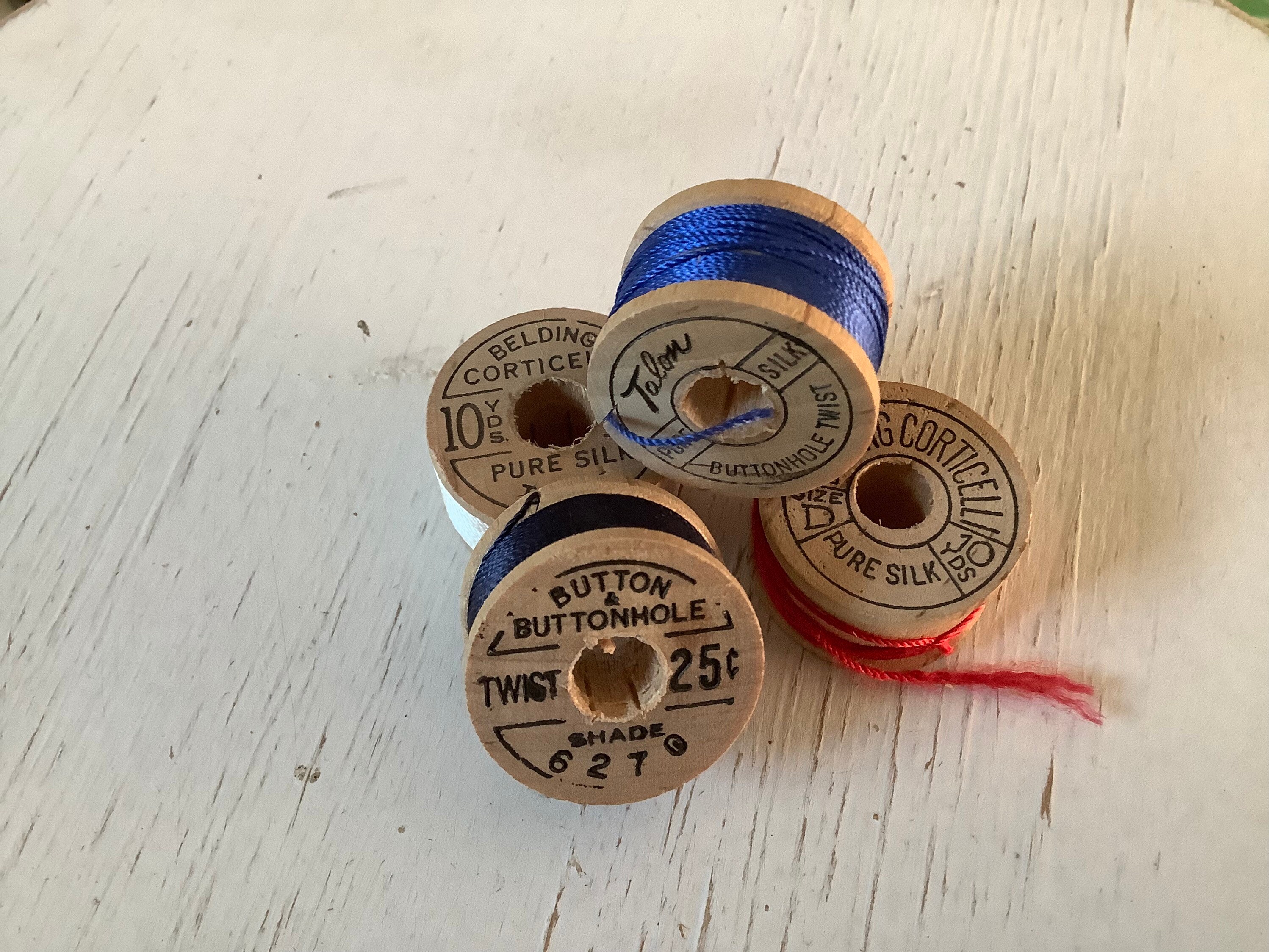 Buttonhole Thread Weight
