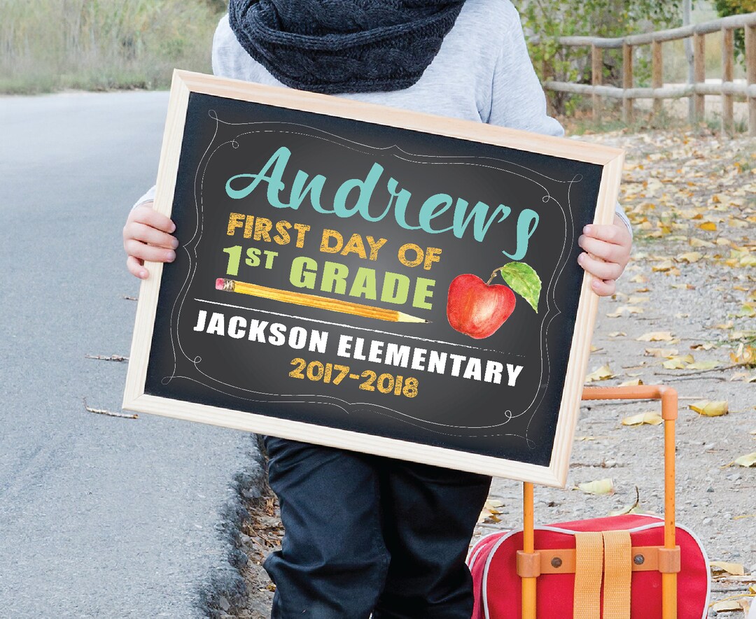 First Day of School Chalkboard Sign, Printable Back to School Sign ...
