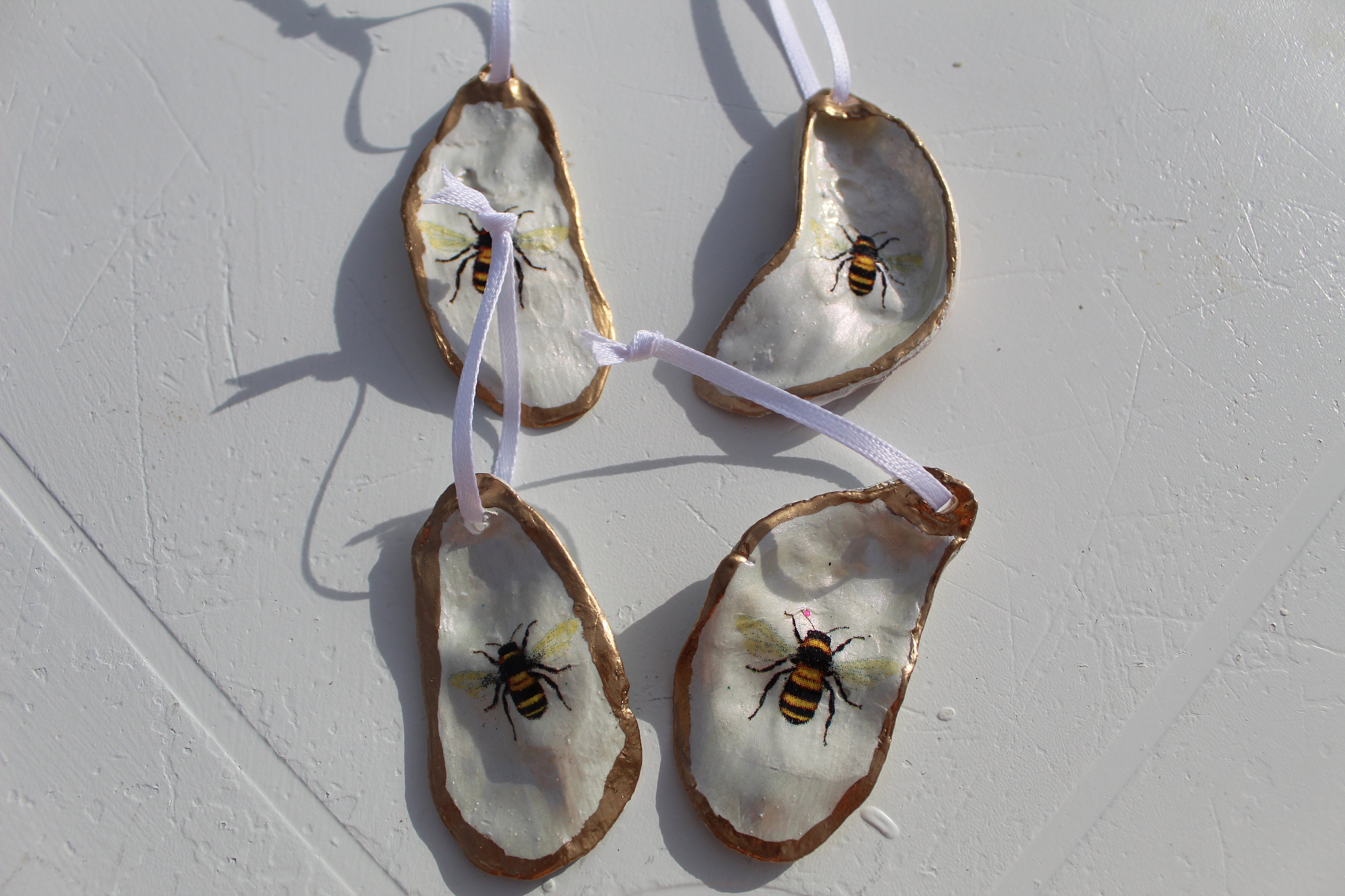 Bee Ornaments, Honey Bee Decoupage, Honey Bee Ornaments, Sea Shell ...