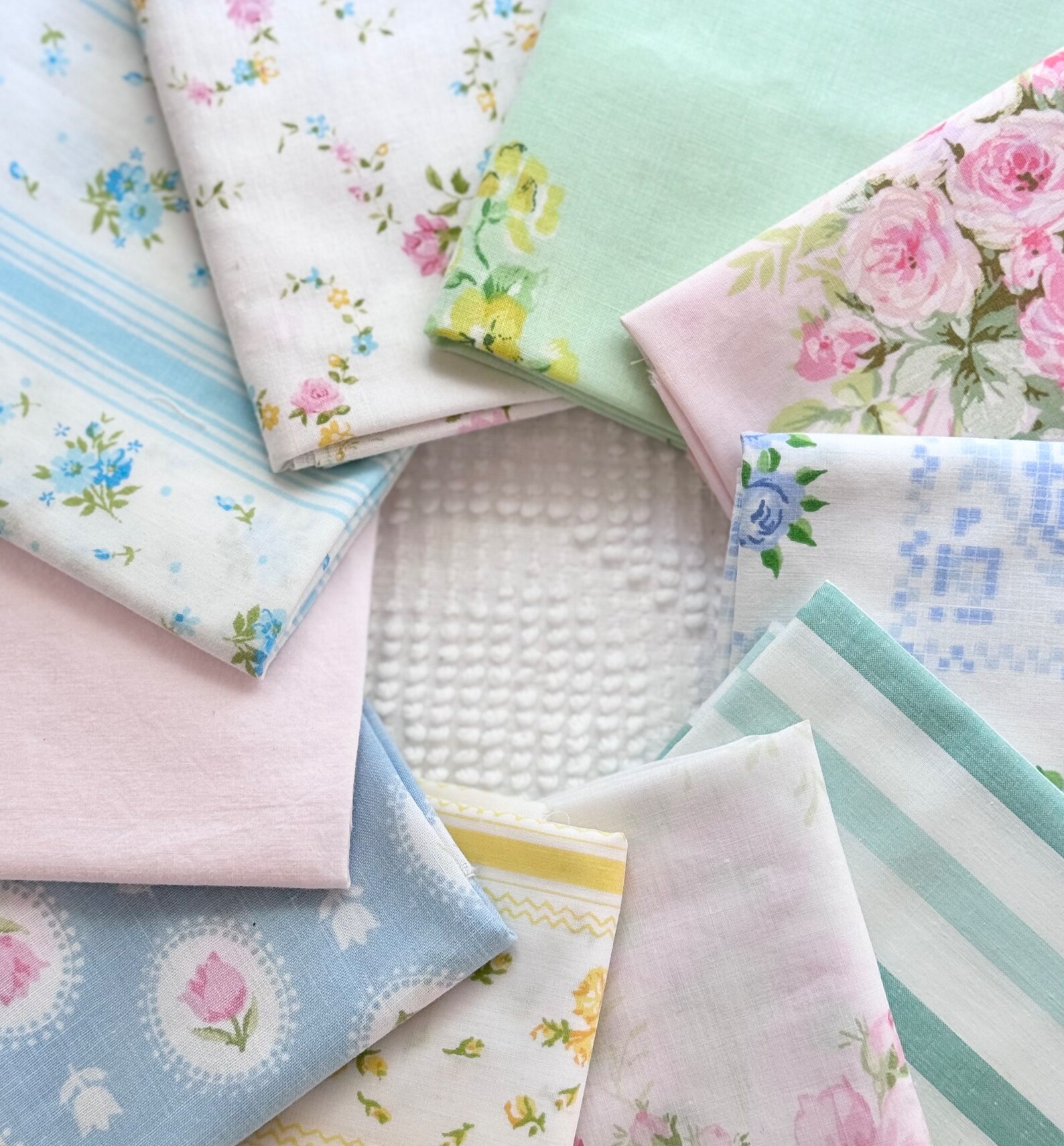 Vintage Sheet Fat Quarter Bundle: Pastel Bundle 4 - Etsy