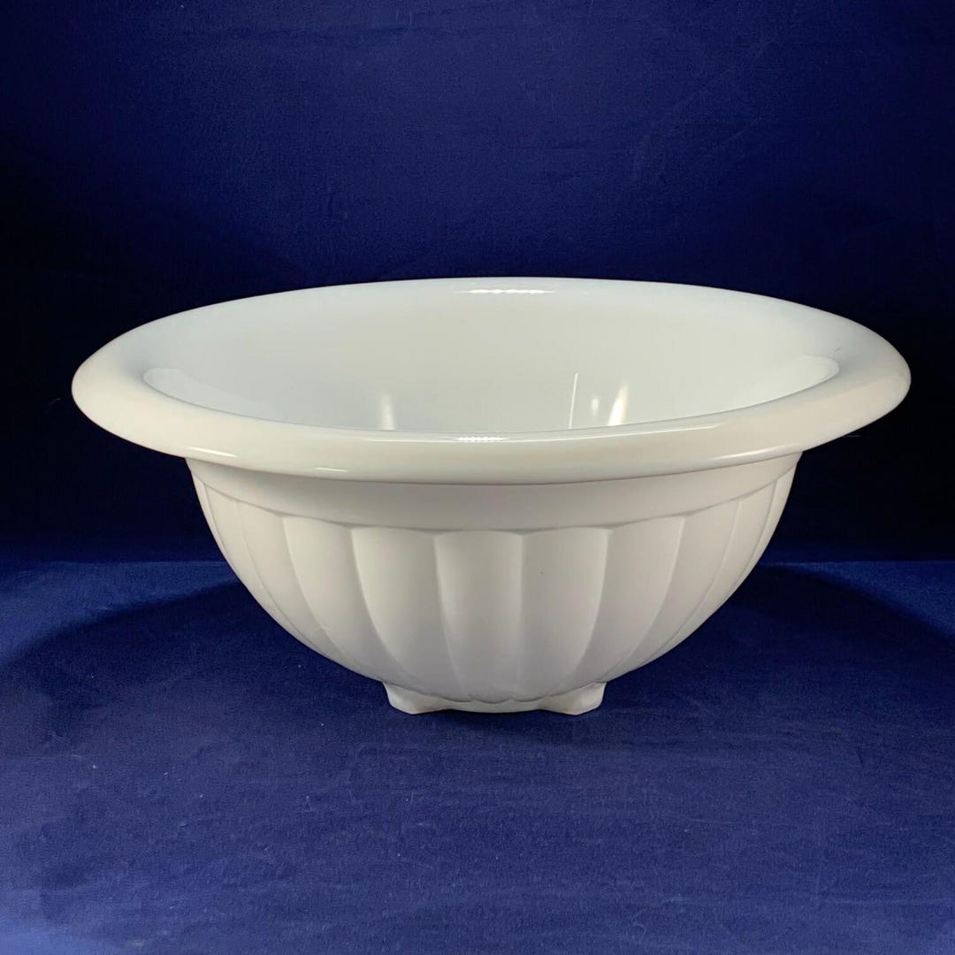Vintage Hazel Atlas White Pillar Optic 10 1/2" Mixing Bowl - Etsy