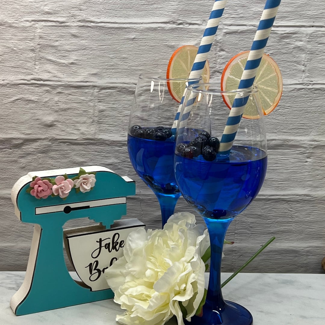 Fake Blueberry Lemonade * Fake Drinks, Summer Drinks, Summer Decor ...