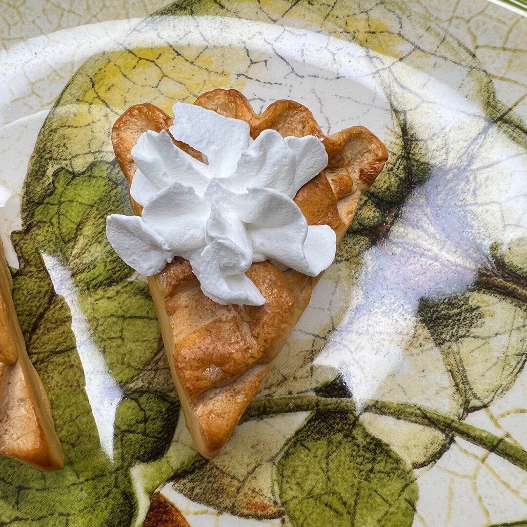 Fake Mini Apple Pie Slices * Clay, Resin, Fake Food, Mini Pie, Apple ...