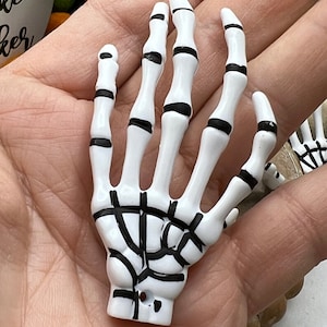 Set of 2 * Halloween Skeleton Hands, Boney Hands, Scary Hands, Spooky ...