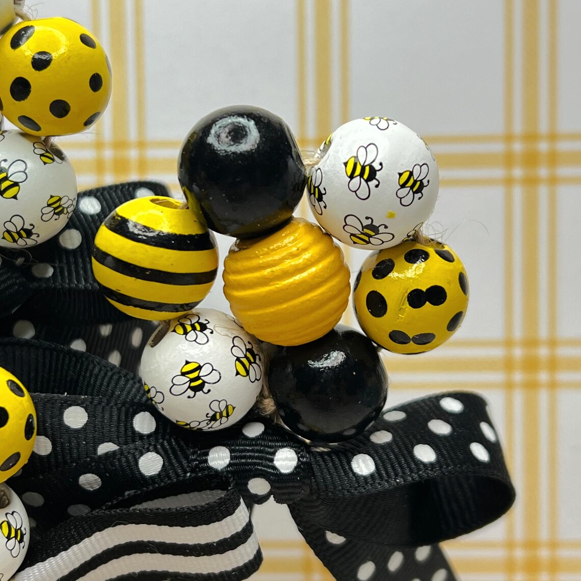 Bee Flower ** Bumble Bee Flower, Bead Flower, Bumble Bee, Bzzz, Yellow ...