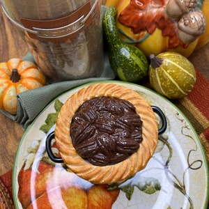 Fake 4" Pecan Pie * Clay, Resin, Fake Food, Mini Pie, Pecan Pie for ...