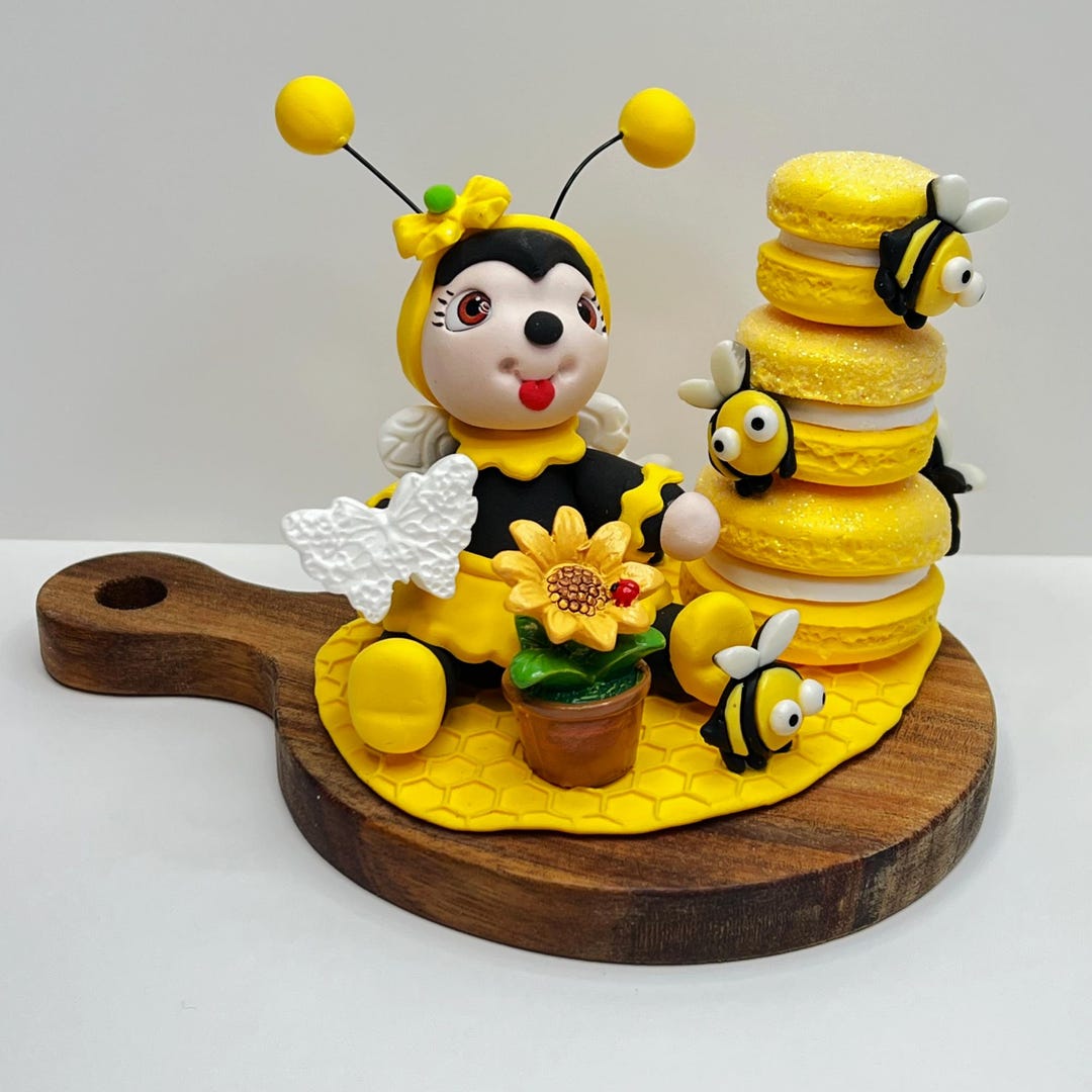 Bee Gingy ** Bumble Bee Gingy, Bzzz, Yellow, Black, Bee Macaron ...