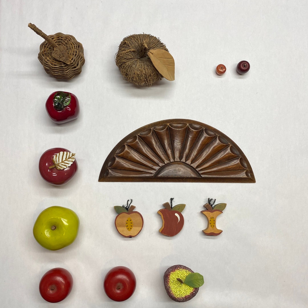 TABLEAU All About APPLES 14 Curated Vintage Collectables - Etsy