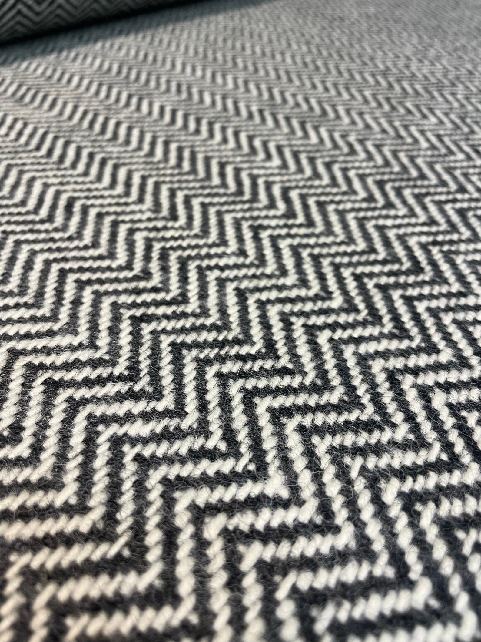 2.75 Yds Bute Textiles Lewis Munro Gray & White Wool Herringbone ...