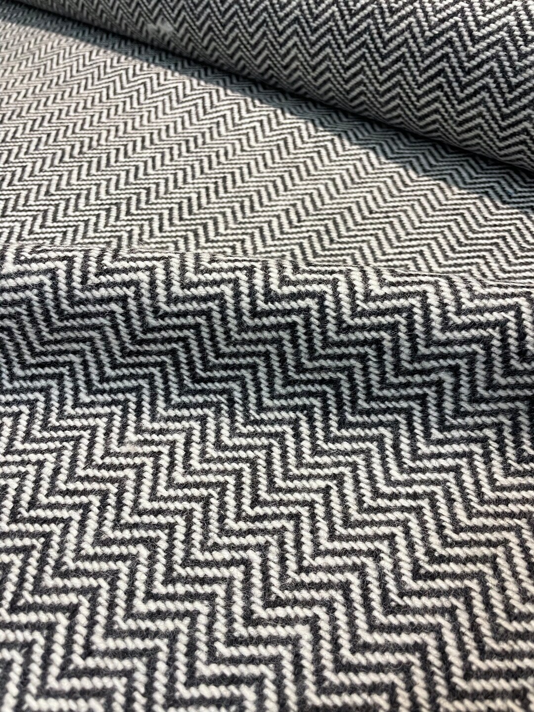 2.75 Yds Bute Textiles Lewis Munro Gray & White Wool Herringbone ...