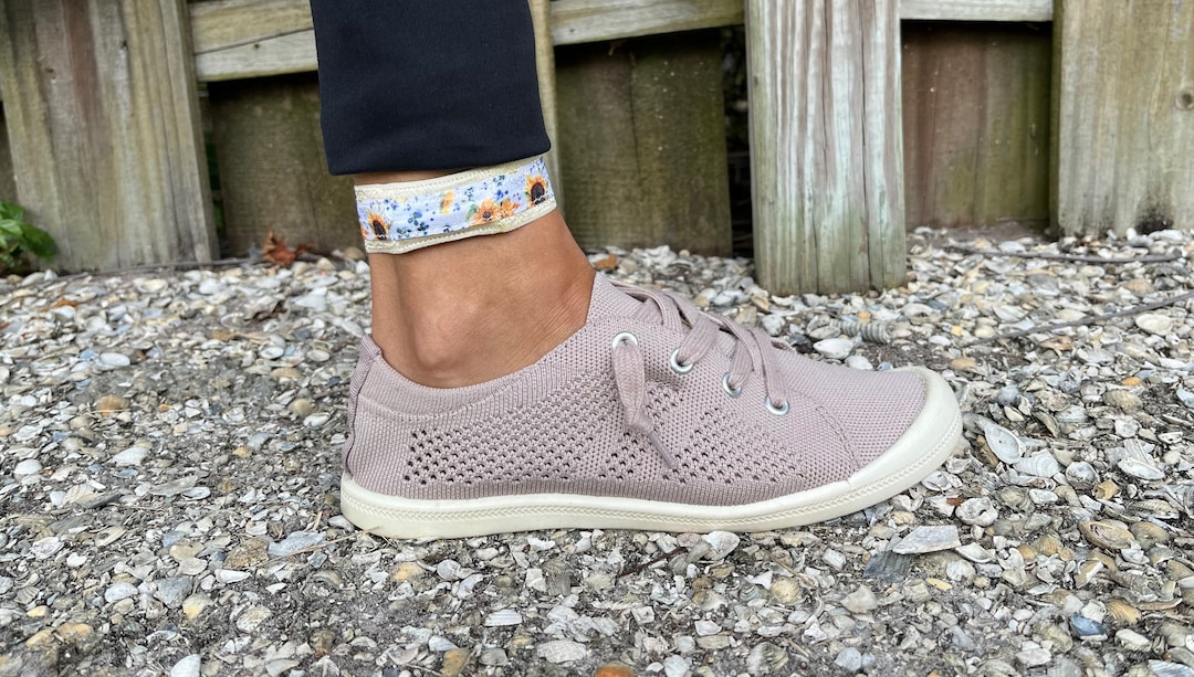 Sunflower Spray on Ivory Fitbit Band, Fitbit Wrist or Ankle Band, Flex ...