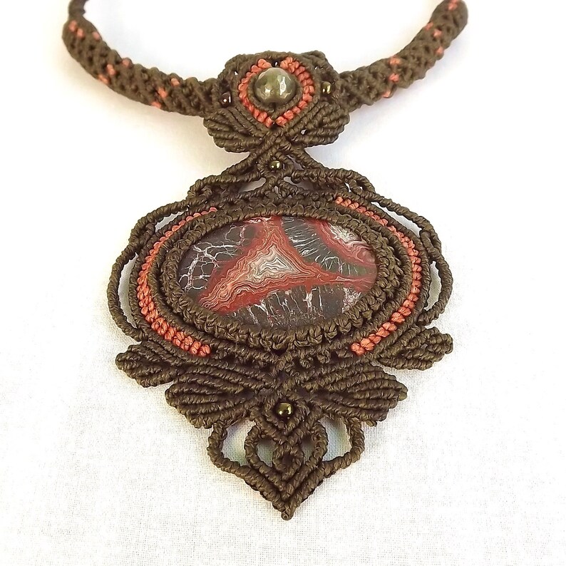 Macrame Pendant, 3D Macrame Necklace, Crazy Lace Agate Necklace ...