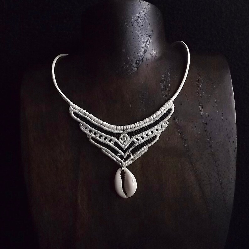 Macrame Necklace With Cowry Shell Black and White Necklace - Etsy
