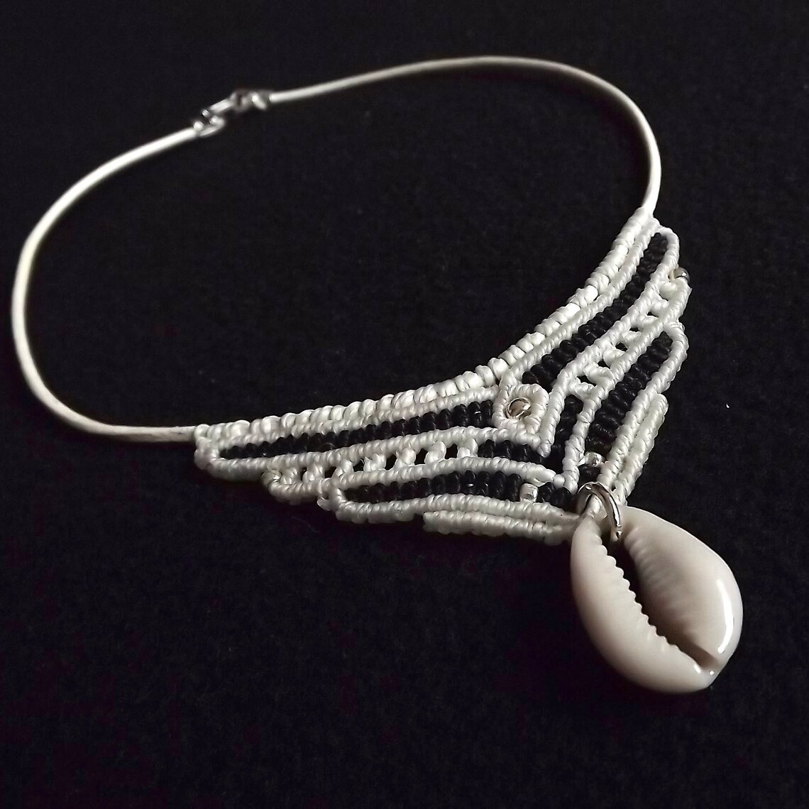 Macrame Necklace With Cowry Shell Black and White Necklace - Etsy