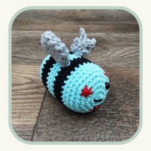 Crochet Pattern: George the Zom-bee - Etsy