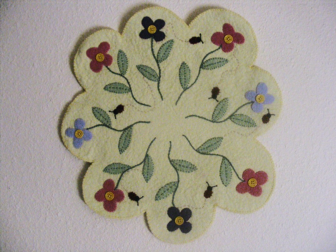 Penny Rug Pattern Posies and Ladybugs - Etsy